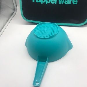 Tupperware | Kitchen | Tupperware 2 Quart Colander Strainer With Handle ...